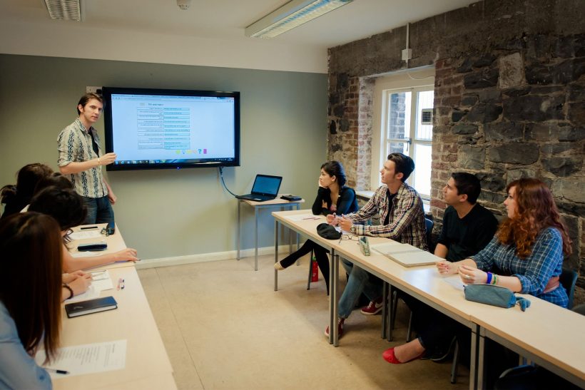 English Language Courses for Adults in Ireland | ISI Dublin